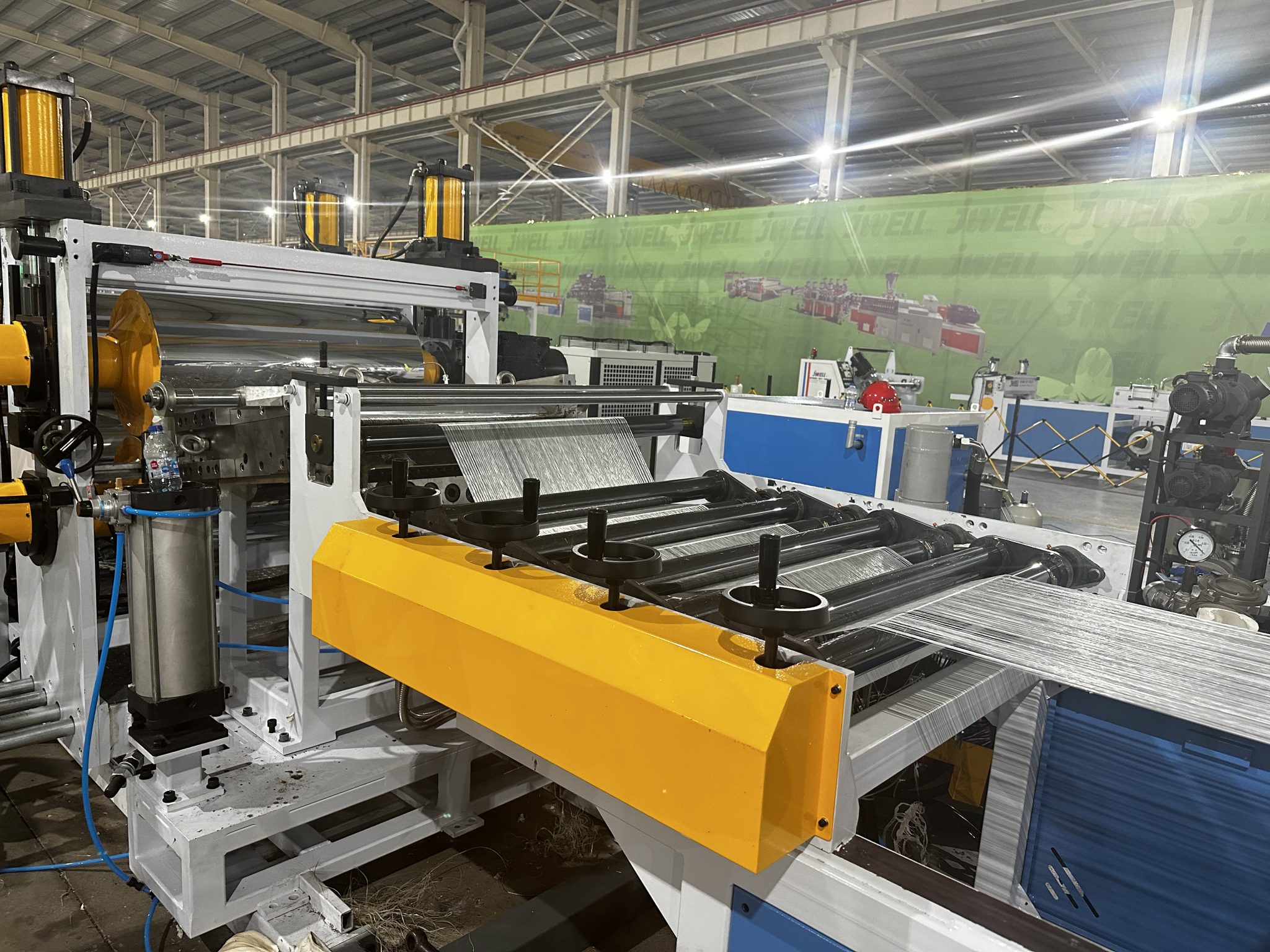 CFRTP Unidirectional Tape Prepreg Line - Jwell Machinery - Professional ...